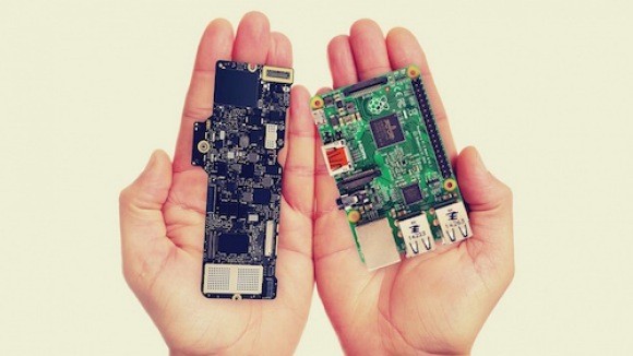 Så litet är moderkortet i nya Macbook | Macworld.se